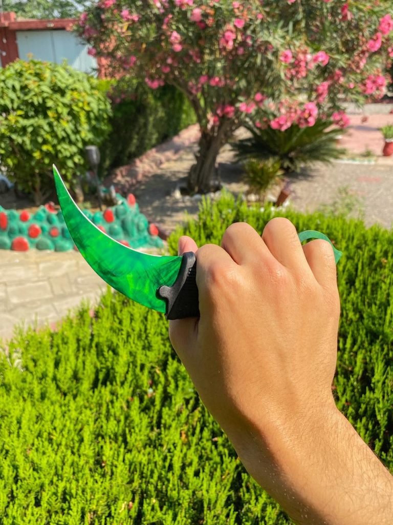 Emerald Green fixed blade Karambit - KZ GEAR