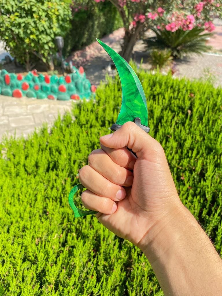Emerald Green fixed blade Karambit - KZ GEAR